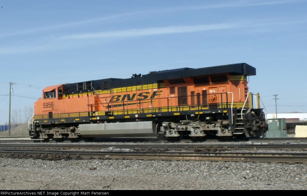 BNSF 5956